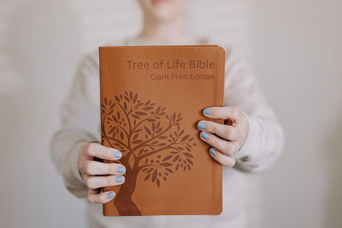 Tree of Life Bible: GIANT Print Edition – Tree of Life Bible Society